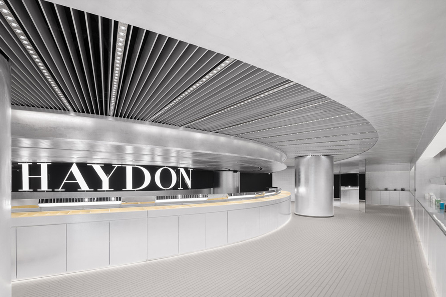 上海·X11潮玩集合全球旗舰店 / BloomDesign | SOHO设计区