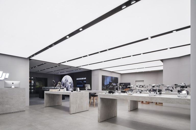 深圳·DJI&HASSELBLAD大疆哈苏概念店 / E Studio | SOHO设计区