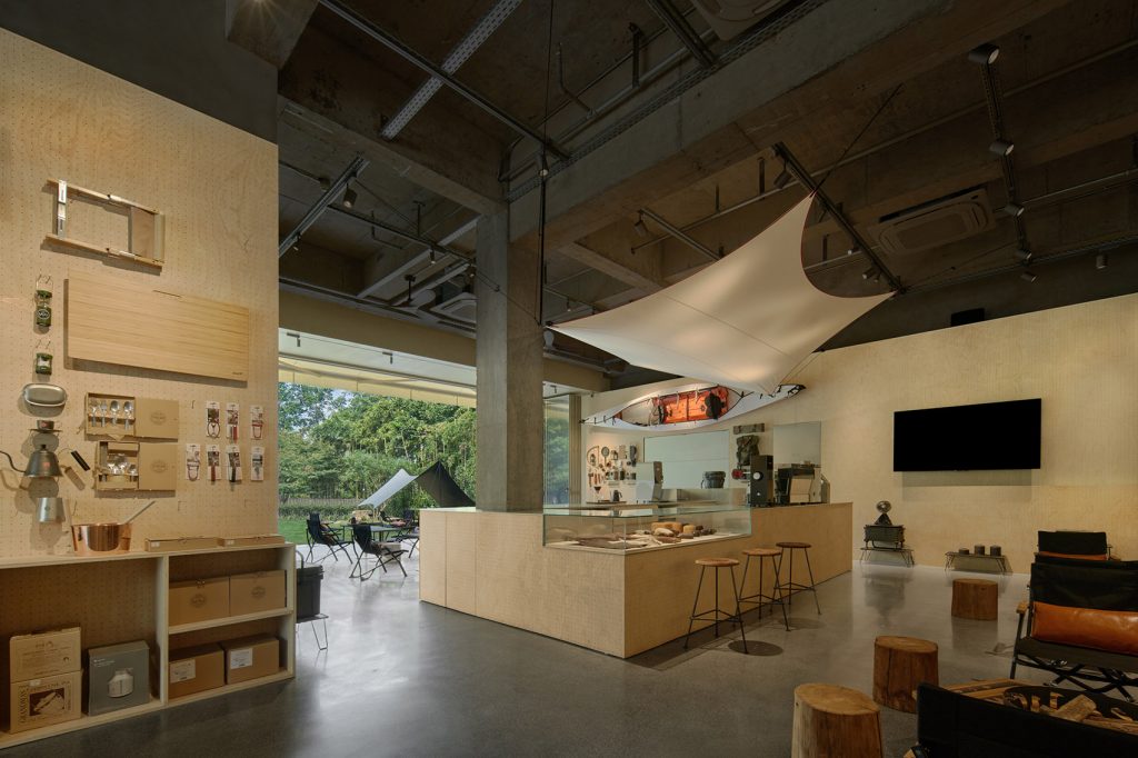 杭州·OFF SPACE户外露营生活集合店 / 观堂 – SOHO设计区