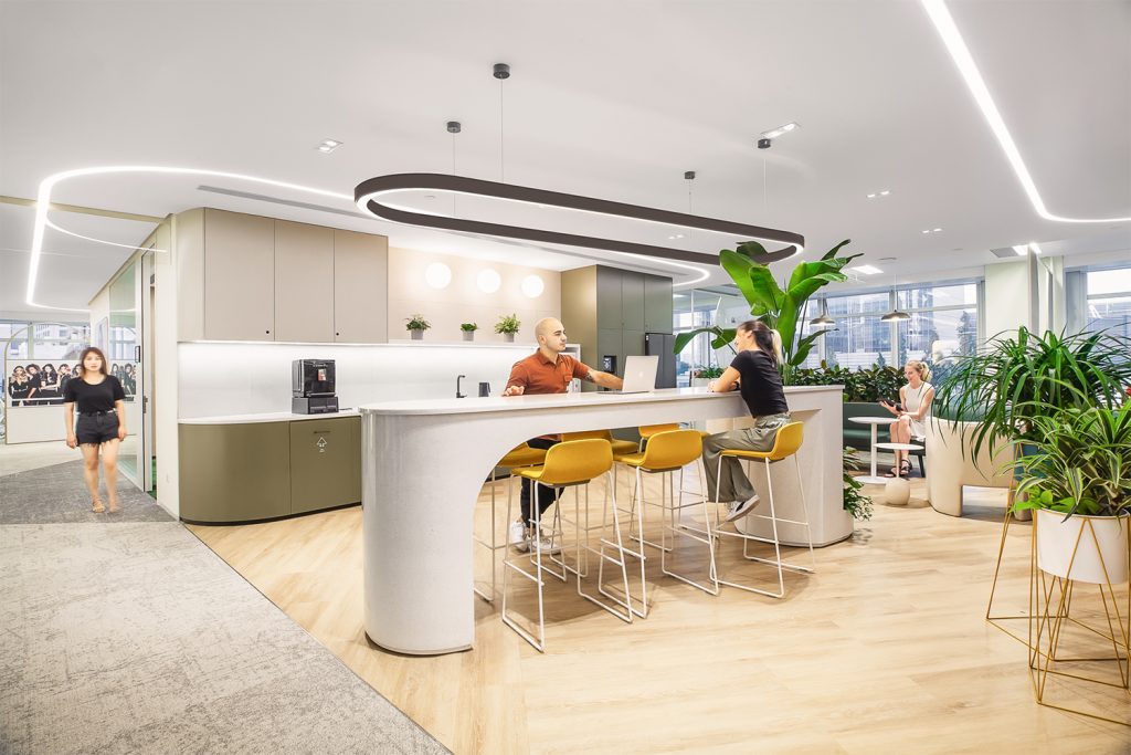 上海·“欧莱雅”办公空间设计 / Space Matrix – SOHO设计区