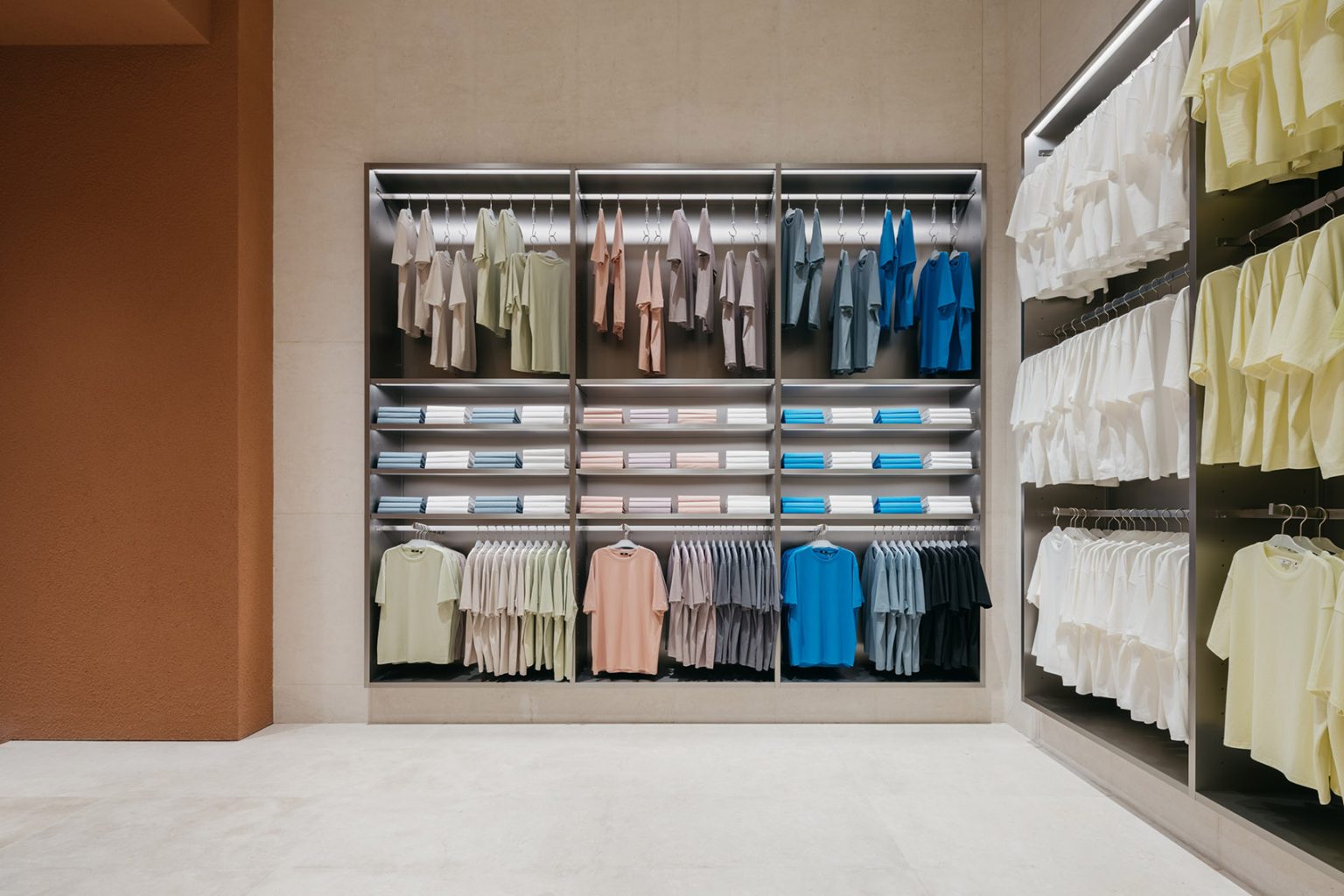 广州·“ENLAI本来”服装零售旗舰店(万菱汇店) / AIM – SOHO设计区
