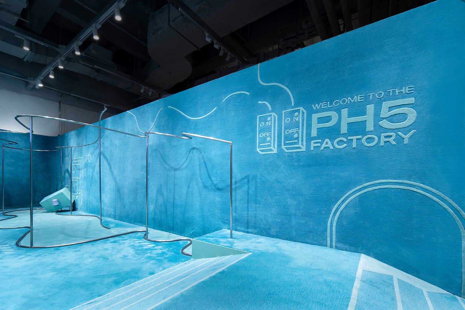 上海·PH5女装店设计 / 内向 | SOHO设计区