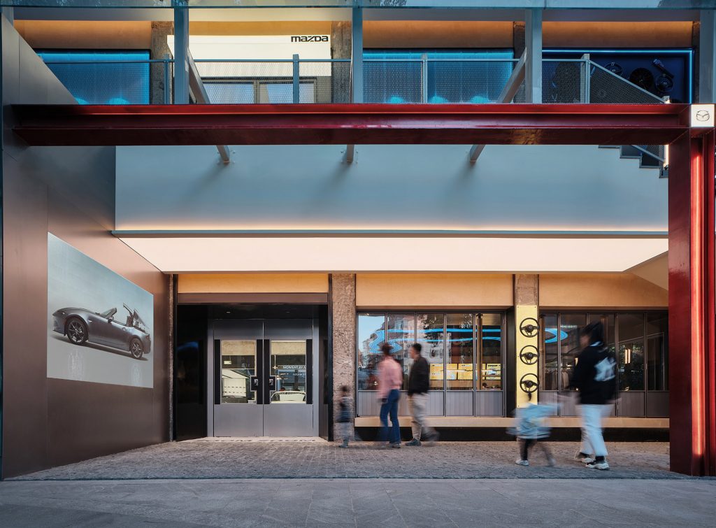 南京·“马自达汽车”城市展厅设计 / 图盈拓新 | SOHO设计区